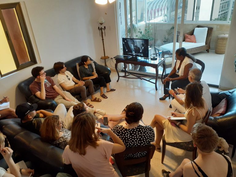 Luz María Reyes Collazo – Topics in Latin American Modernity: The ...